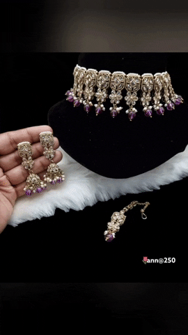 Jewelleries @ArtistryC.in GIFs on GIPHY - Be Animated