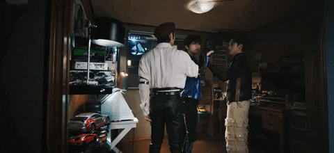 아이엔(I.N) GIFs on GIPHY - Be Animated