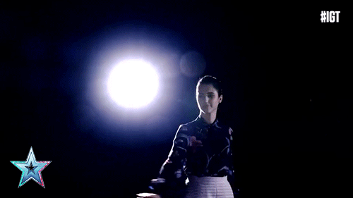 Piroetta GIFs - Get the best GIF on GIPHY