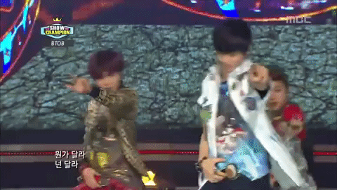 Es-show GIFs - Get the best GIF on GIPHY