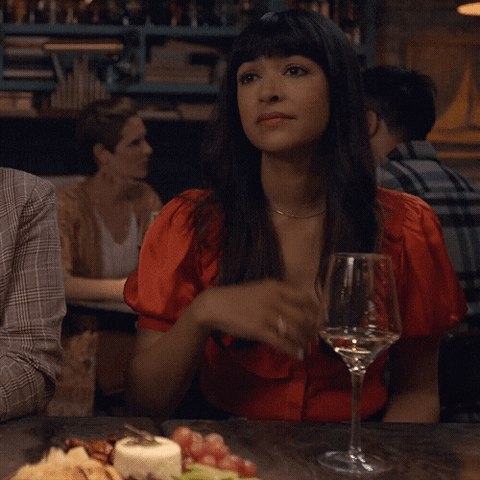 Hannah-dinner GIFs - Get the best GIF on GIPHY