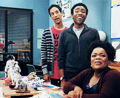 Community S02E08 Cooperative Calligraphy: discussion thread : r/community