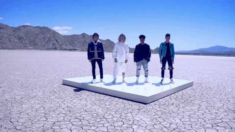No Me Conoce GIFs - Get the best GIF on GIPHY