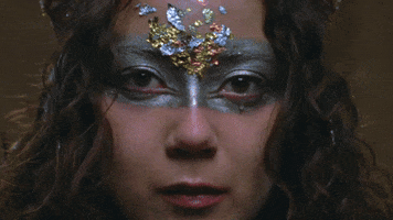 Laufey GIFs on GIPHY - Be Animated