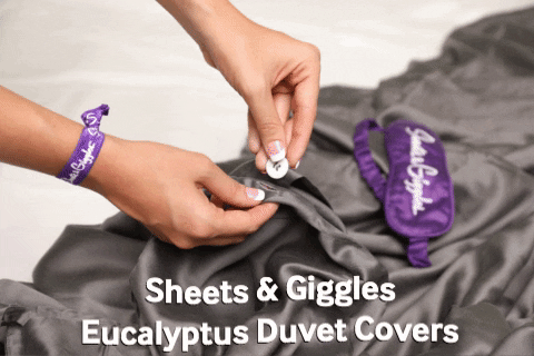 Duvet Covers GIFs - Find & Share on GIPHY