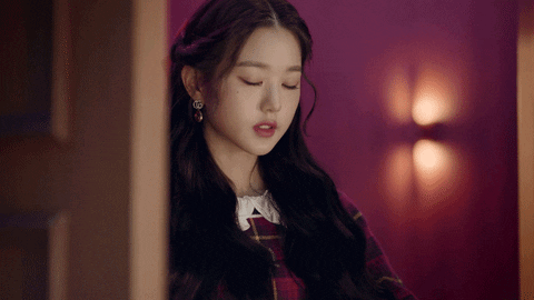 Chae Yeon GIFs - Get the best GIF on GIPHY