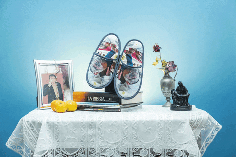 Bacio Dei Piedi GIFs - Get the best GIF on GIPHY