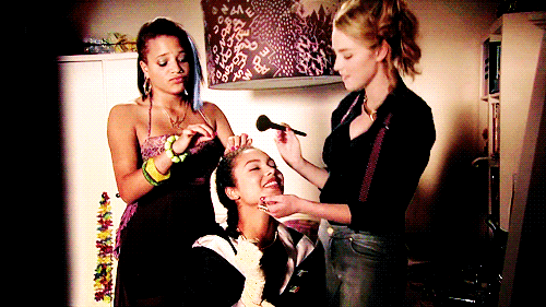 Laya Lewis GIFs - Get the best GIF on GIPHY