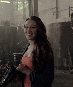 Alycia Debnam-Carey - Alycia | Gif ABC's #13: Knife, Laura, Marny ...