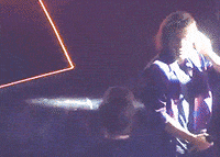 Harry Styles Skulder Thrust Gif Harry Styles Twerk GIFs | Tenor