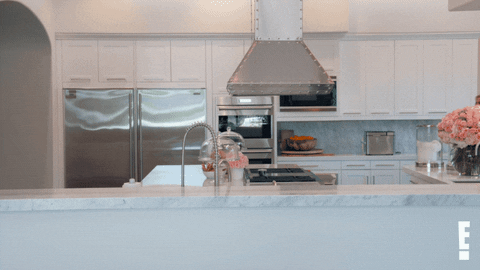 Keeping Up With The Kardashians Hello GIF by E! - Find & Share on GIPHY