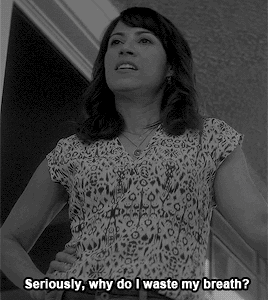 Oitnb Season One GIFs - Get the best GIF on GIPHY
