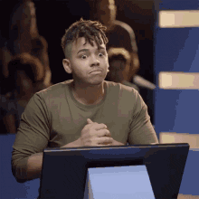 Duvida GIF by Porta Dos Fundos - Find & Share on GIPHY