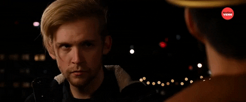 Awkward-new-years-eve-kiss GIFs - Get the best GIF on GIPHY