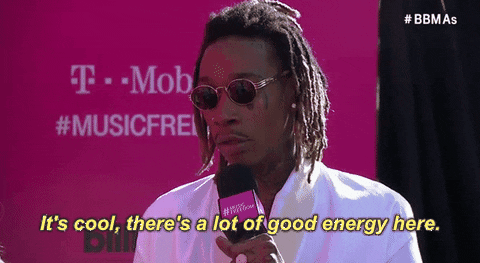 Theres A Lot Of Good Energy Here GIFs - Get the best GIF on GIPHY