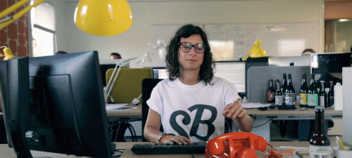 Appelez Nous GIFs - Get the best GIF on GIPHY